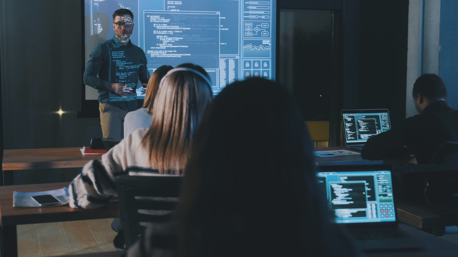 Certified Professional Criminal Investigator (CPCI) - McAfee Institute